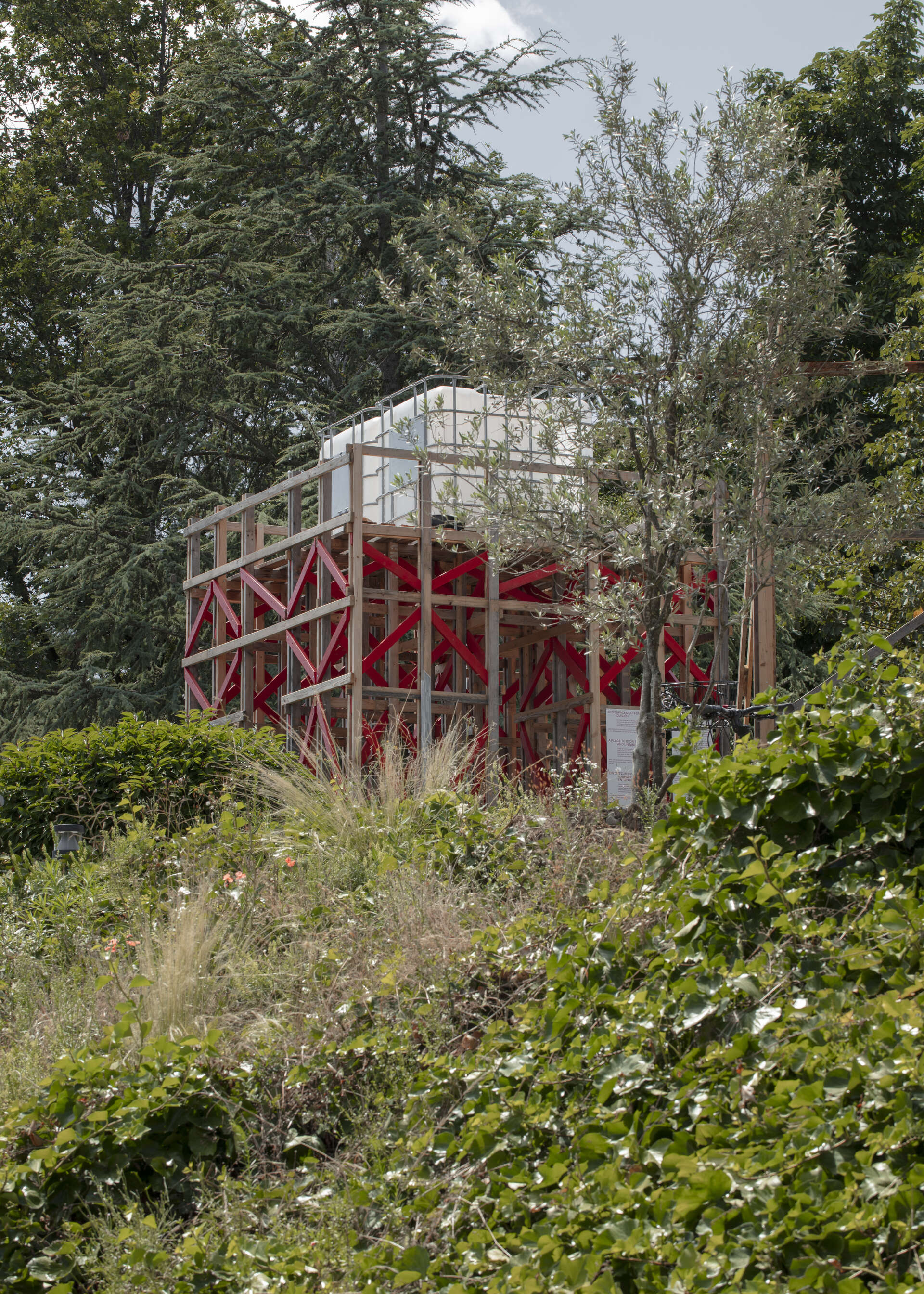 BUREAU — Epfl Alice lab - Resonances 2
