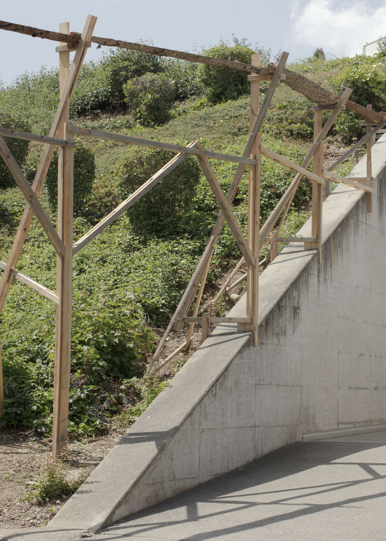 BUREAU — Epfl Alice lab - Resonances 2