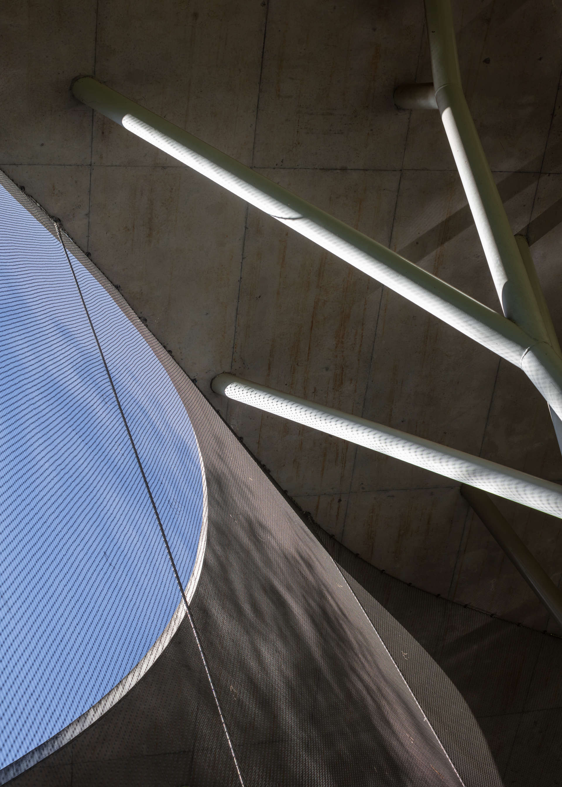 BUREAU — Bird Shelter